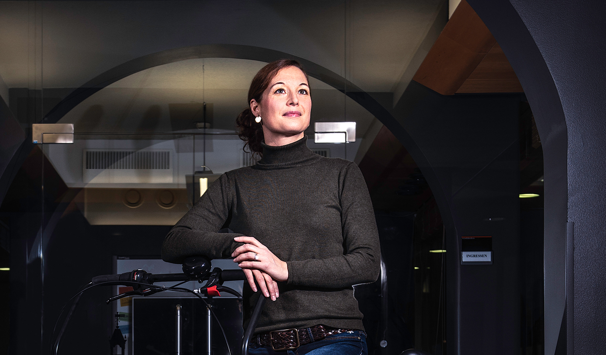 Anna Hellerstedts makes företag gjorde affär med KSF Media - Journalisti